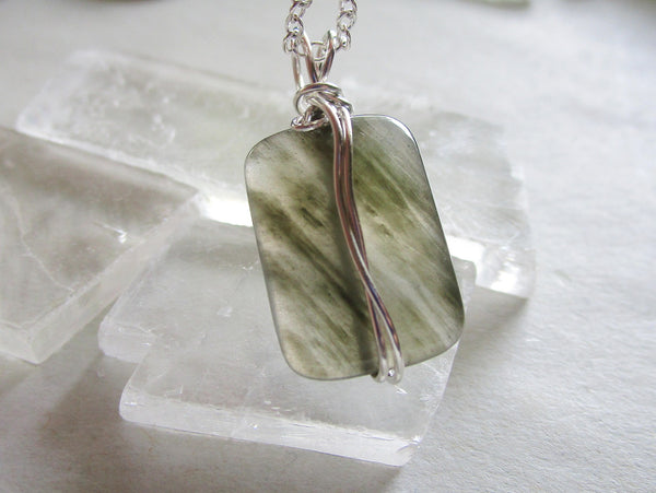 Natural Green Chlorite Quartz Polished Gemstone Pendant Necklace – My ...