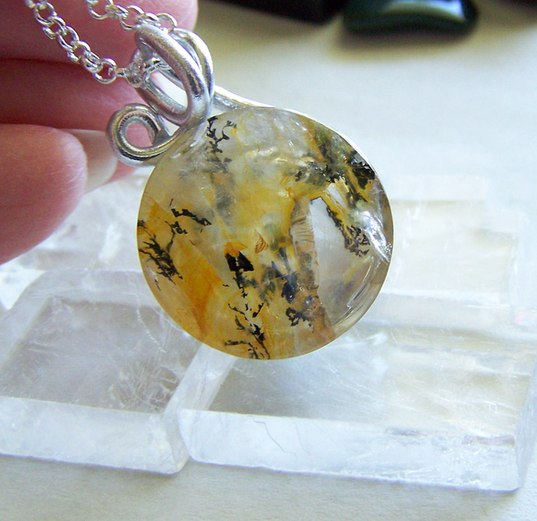 Gold Dendrite Quartz Natural Crystal Pendant – My Mystic Gems